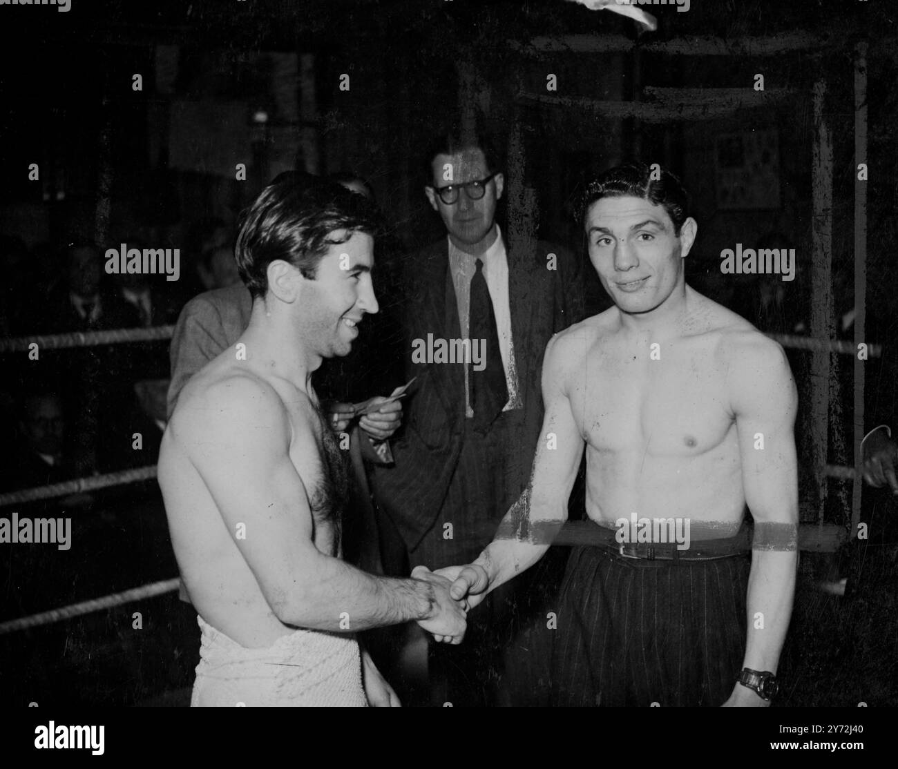 Al Phillips, Empire featherweight champion, is fighting Raymond ...