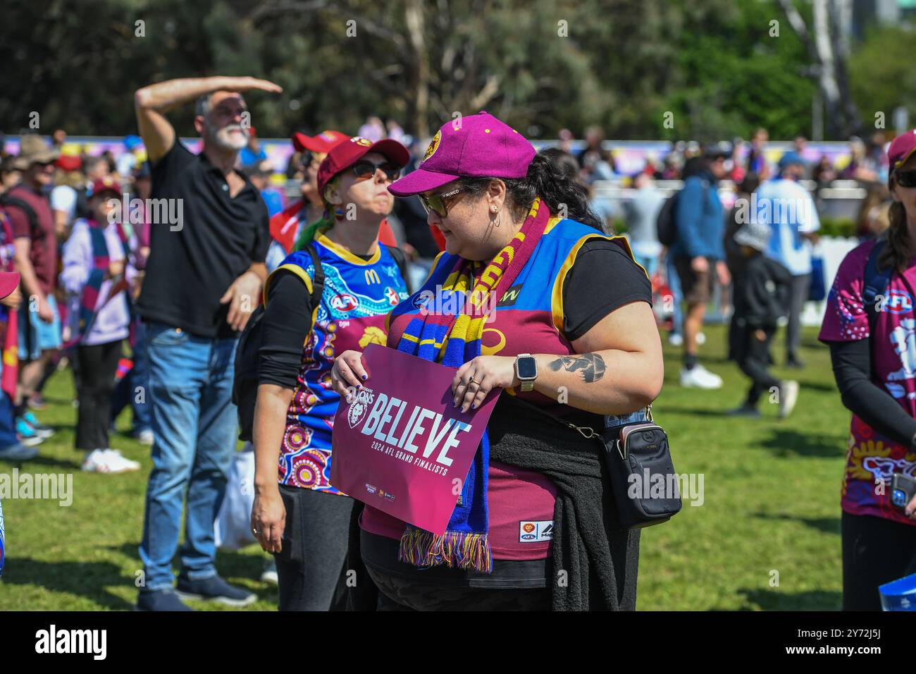 Brisbane lions fans afl hi-res stock photography and images - Alamy