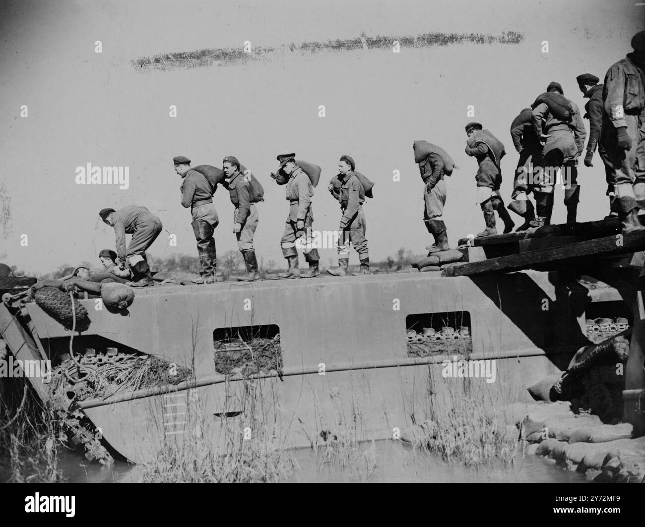 Gap area Black and White Stock Photos & Images - Alamy