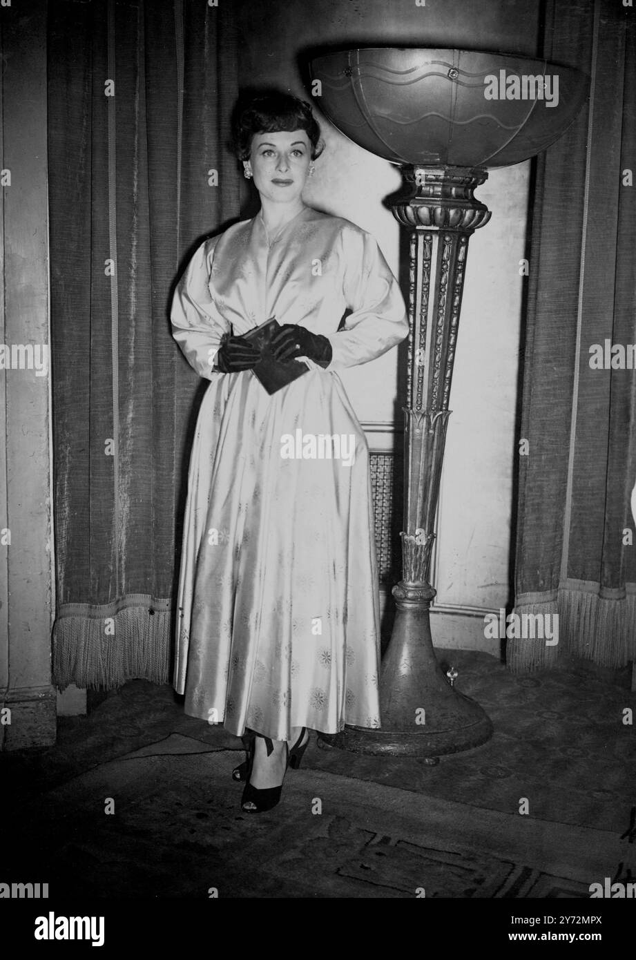 Film star Paulette Goddard who with husband Burgess Meredith arrived in ...
