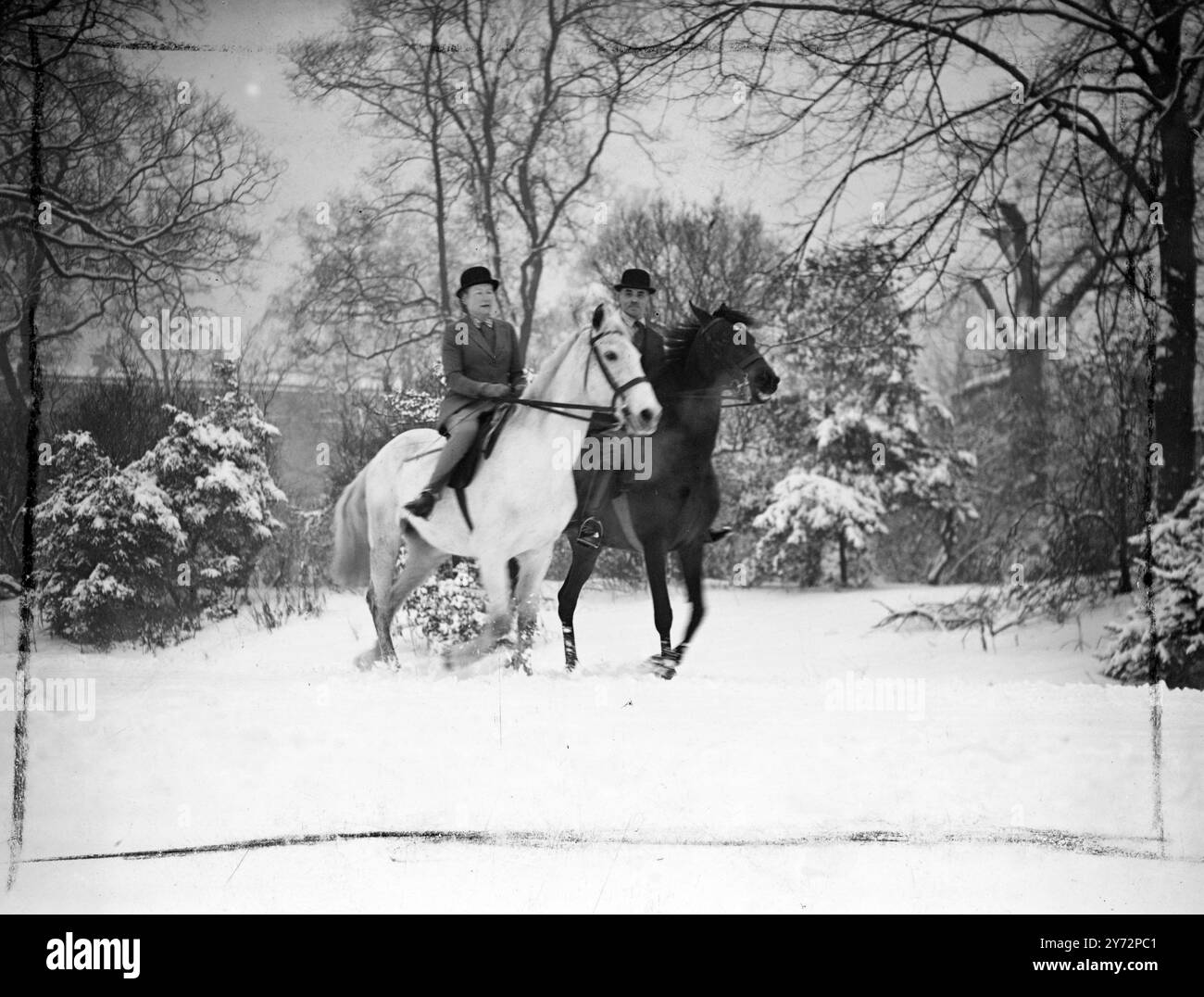 Snow in the Row. This is how Rotten Row looked like this morning ...