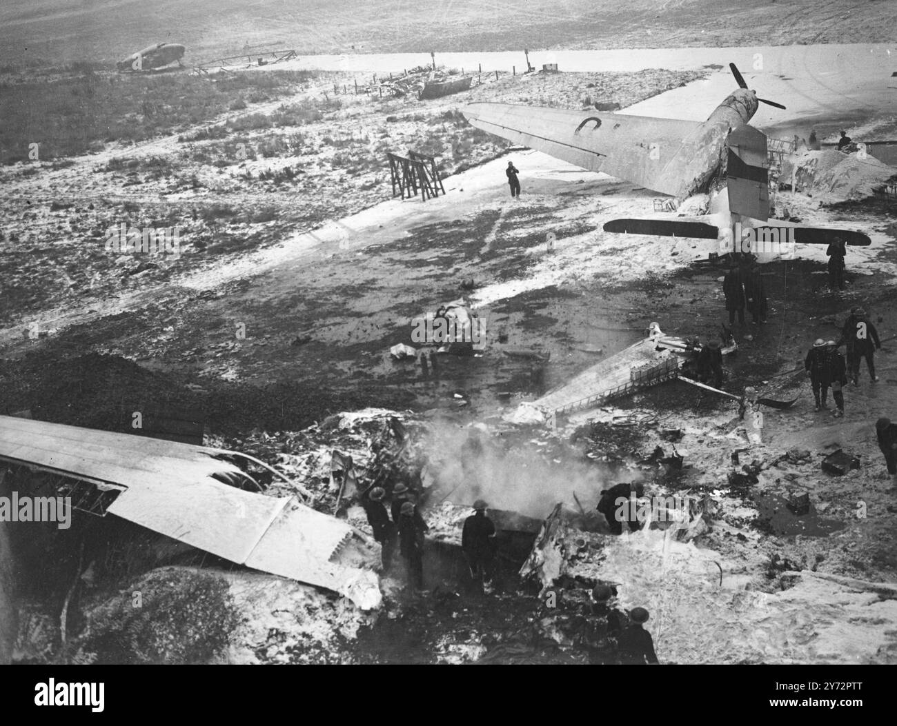 Fire engine top view Black and White Stock Photos & Images - Alamy