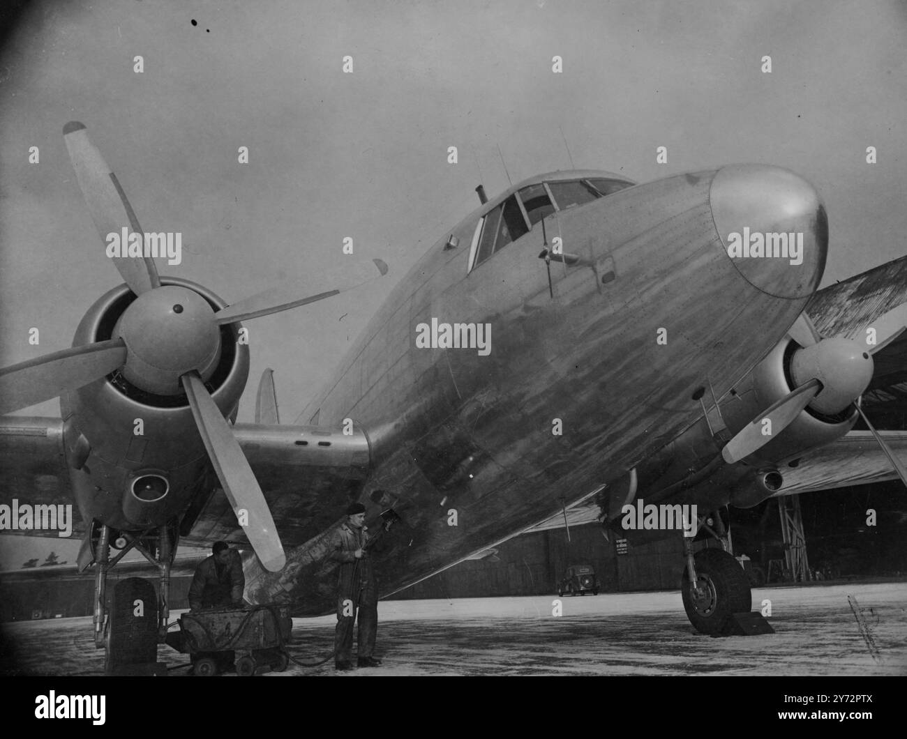 The King's flight. The four Vickers Armstrong twin-engine Viking ...