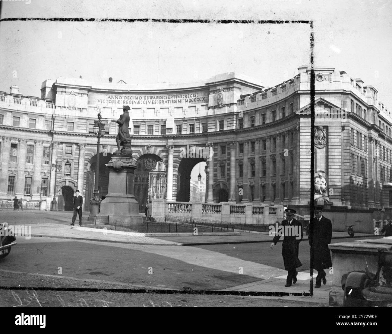 The Admiralty. Admiralty Arch, with Trafalgar Square in London. 7 ...