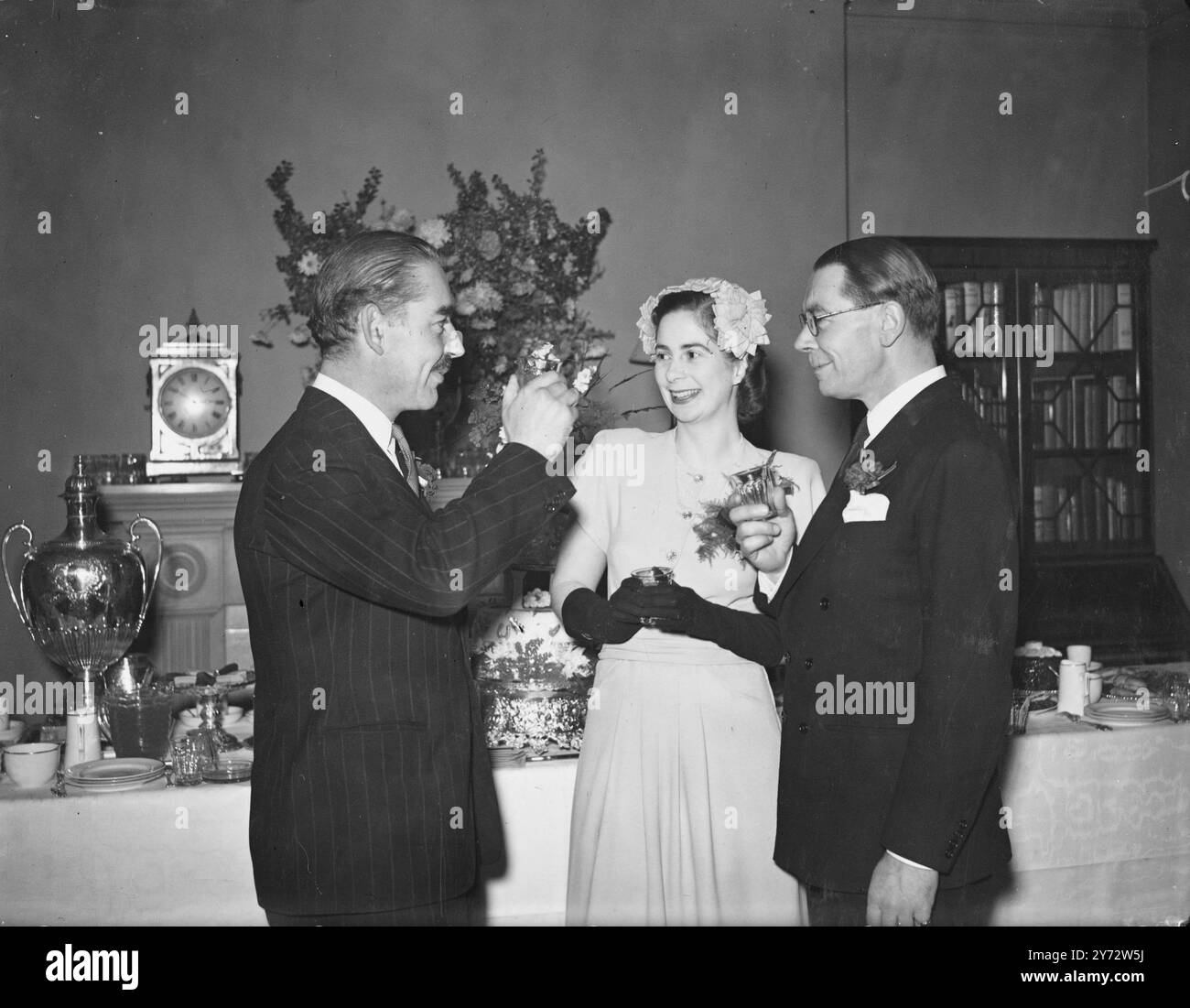 Mr Frank Phillips, BBC newsreader was married to Miss Barbara Holmes ...