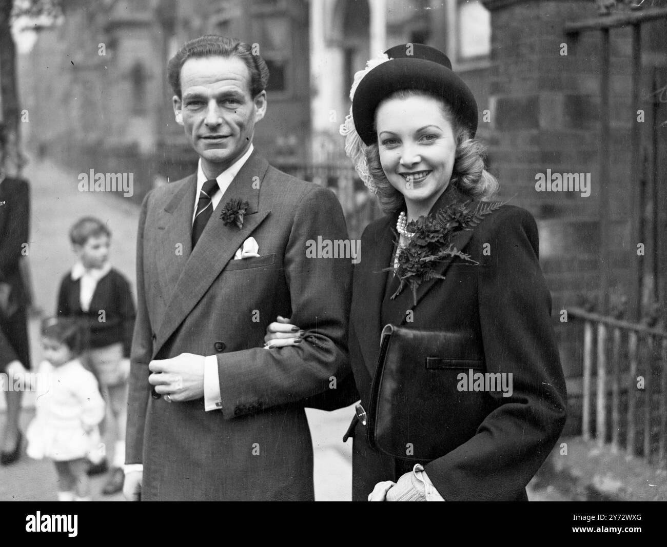 Miss Winnifred Ivy Taylor, a photographer's model, met David ...