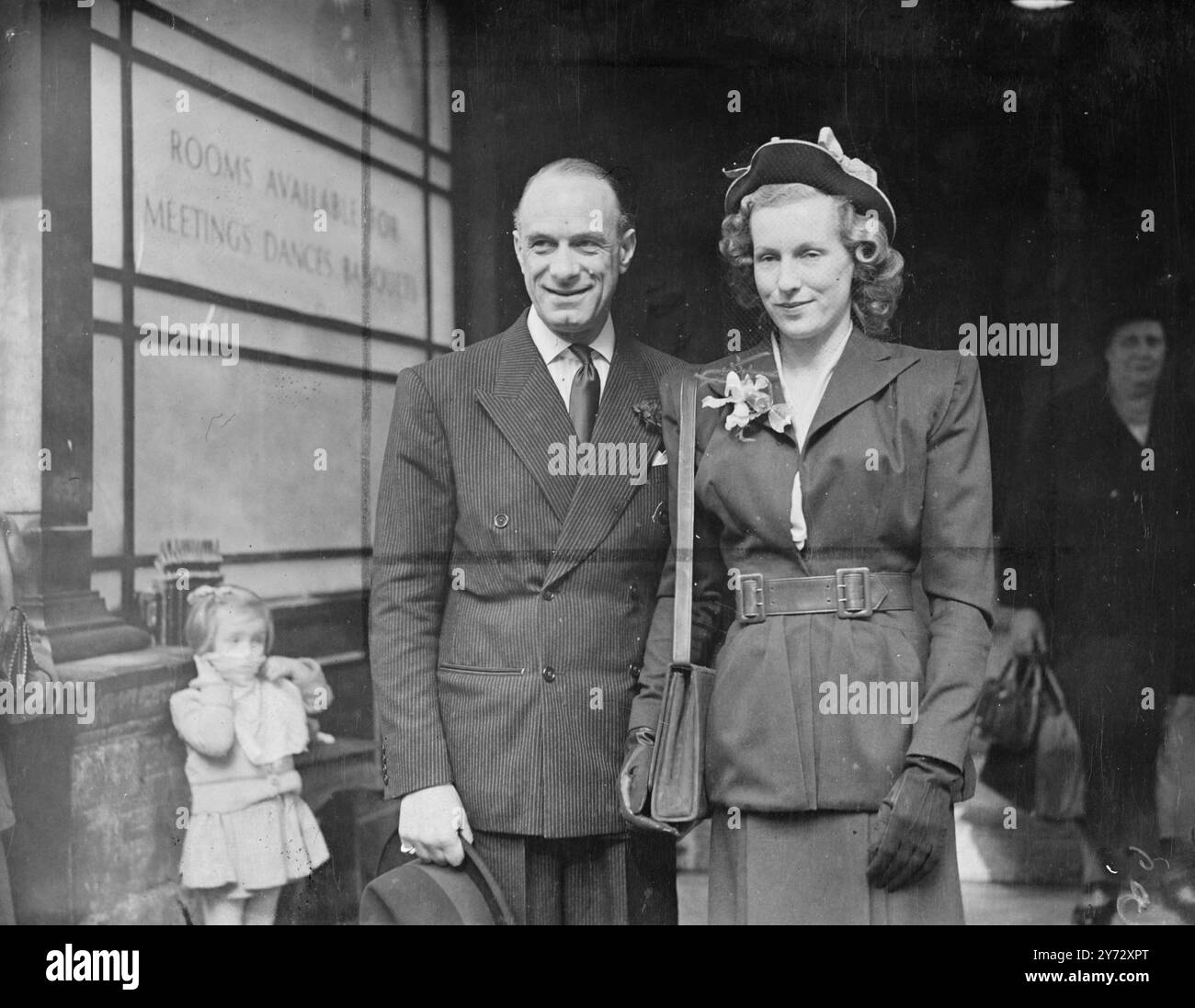 Vic Oliver, stage, film, and radio comedian, married miss Natalie ...