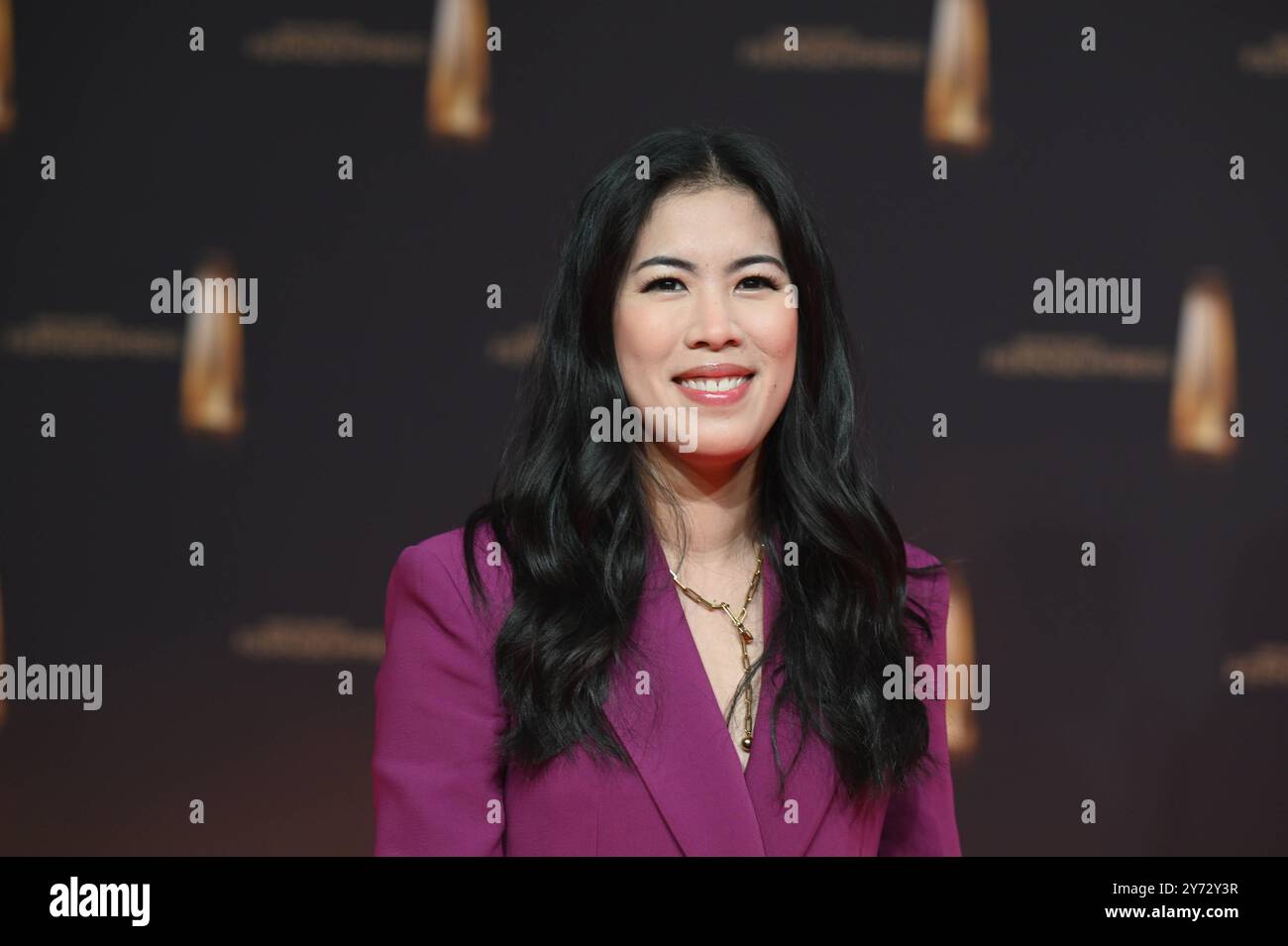 Moderatorin Mai Thi Nguyen-Kim kommt zur Gala und Verleihung des ...