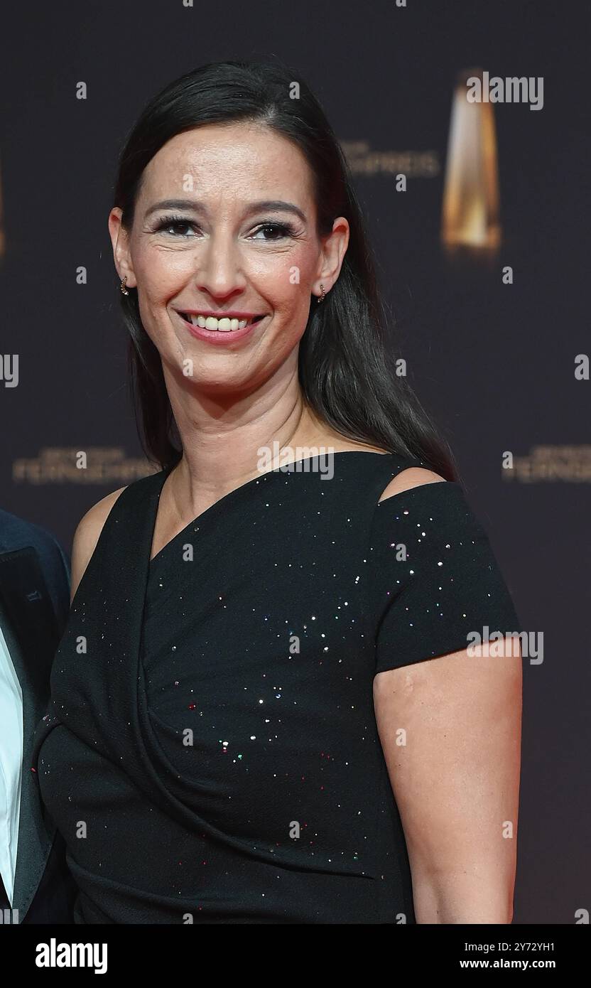 Moderatorin Pinar Atalay und Ehemann Reha Omayer kommt zur Gala und ...