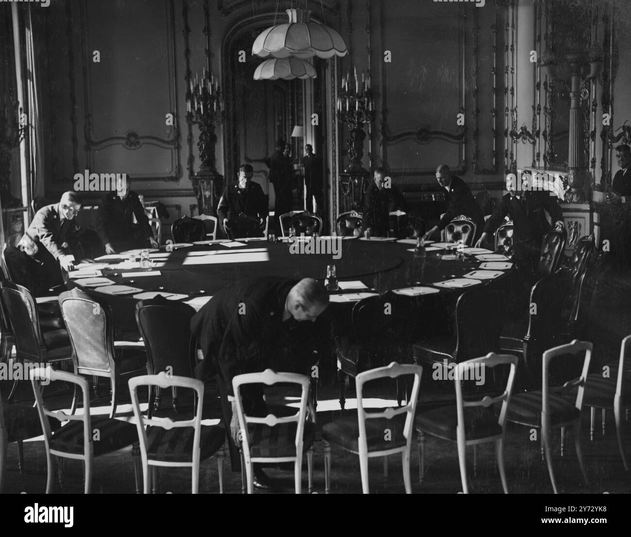 Saudi government building Black and White Stock Photos & Images - Alamy