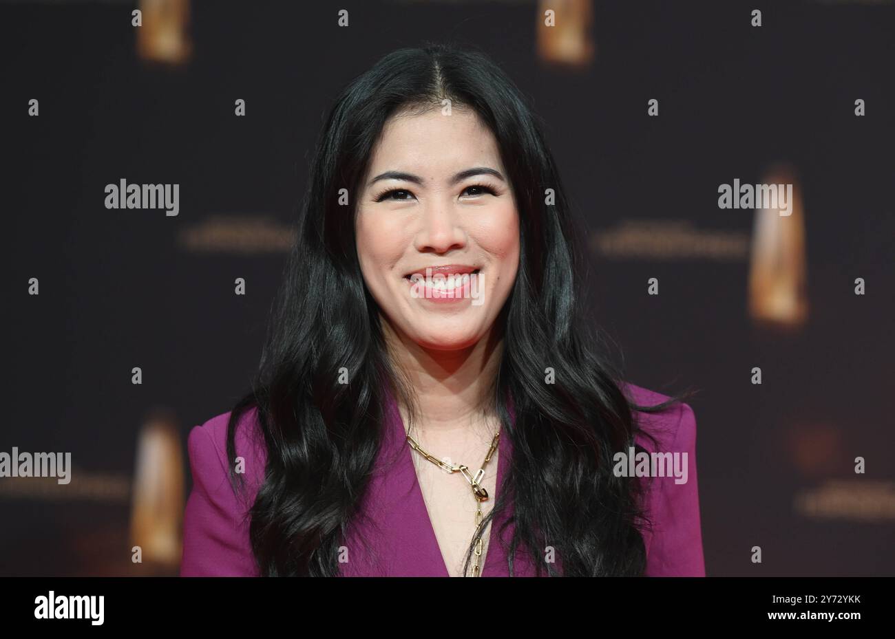 Moderatorin Mai Thi Nguyen-Kim kommt zur Gala und Verleihung des ...