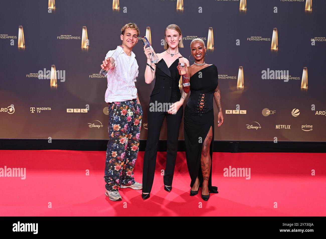 Schauspieler David Ali Rashed, Klara Lange and Nura Habib Omer aus der ...