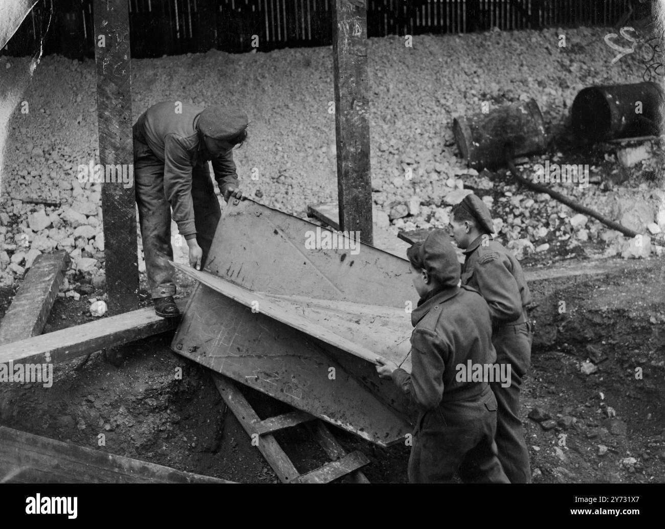 The end of 'Hermann' at Croydon. The 2,000lb bomb which fell in a South ...