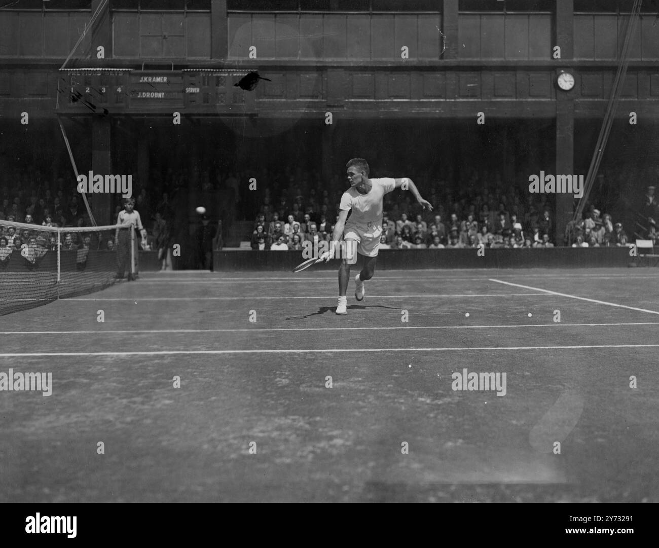 Tennis in 1946 hi-res stock photography and images - Alamy