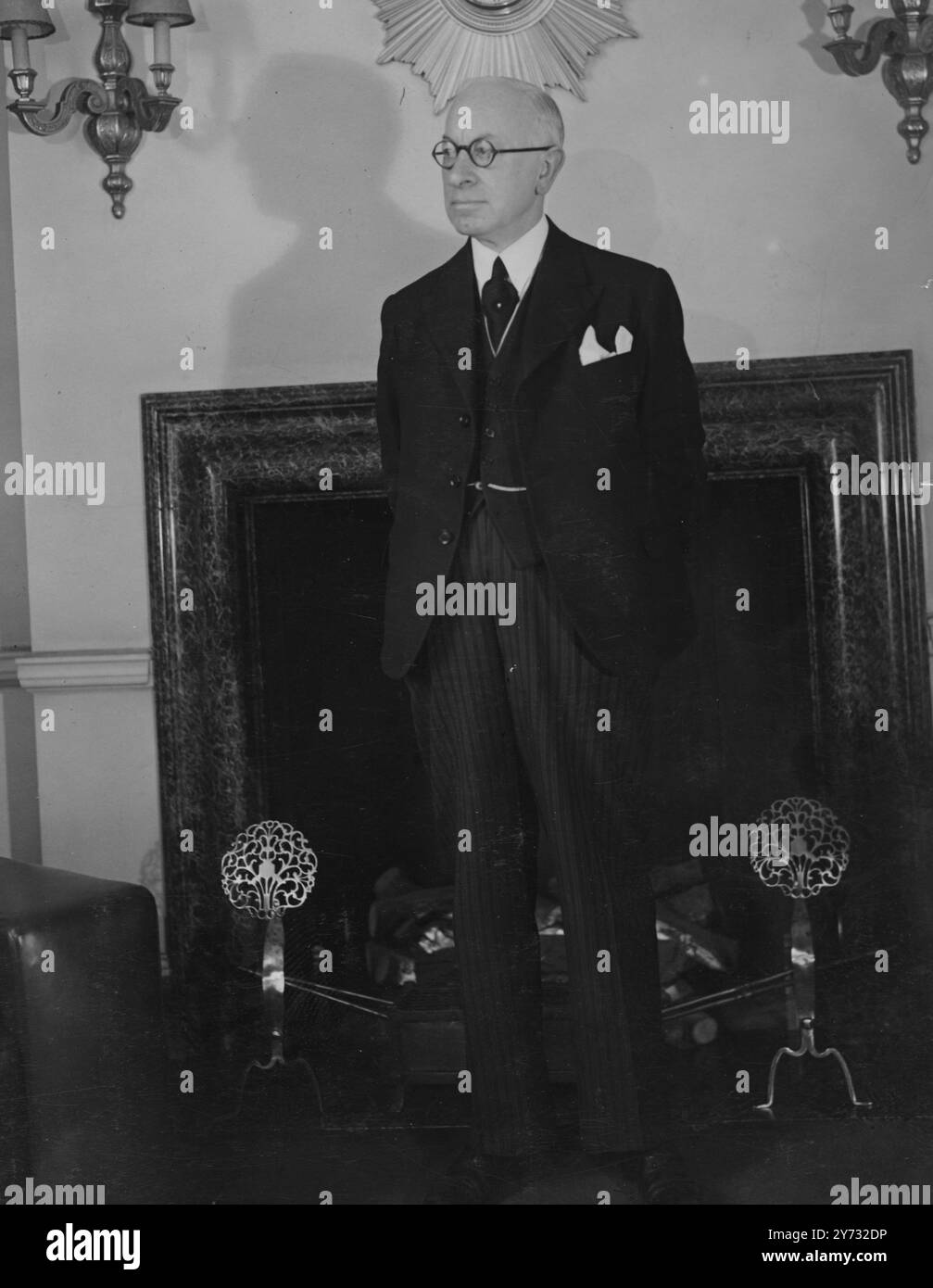 Sir Edward Wilshaw KCMC chairman. Photo shows: portrait of Sir Edward ...