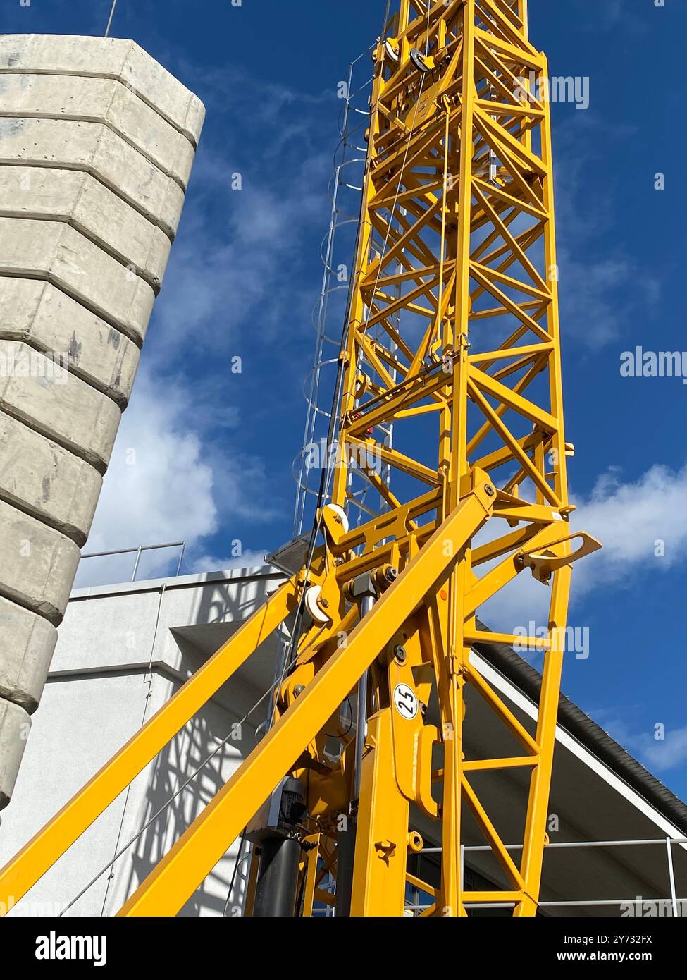 Yellow construction crane new high hi-res stock photography and images ...