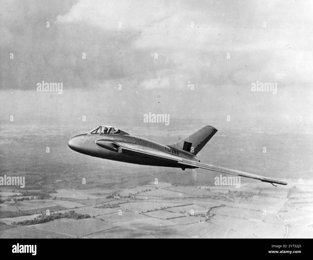 The de Havilland DH108 has successfully flown 2500 miles from its ...