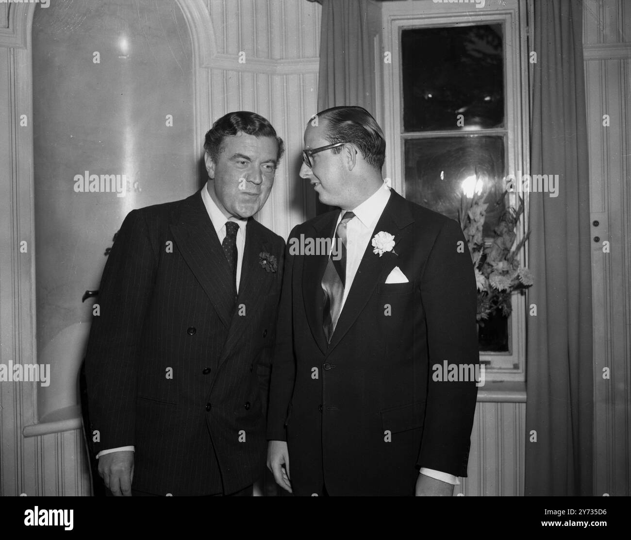 The Queen 's shoemaker ( Edward Rayne ) bought a house from the Queen ...