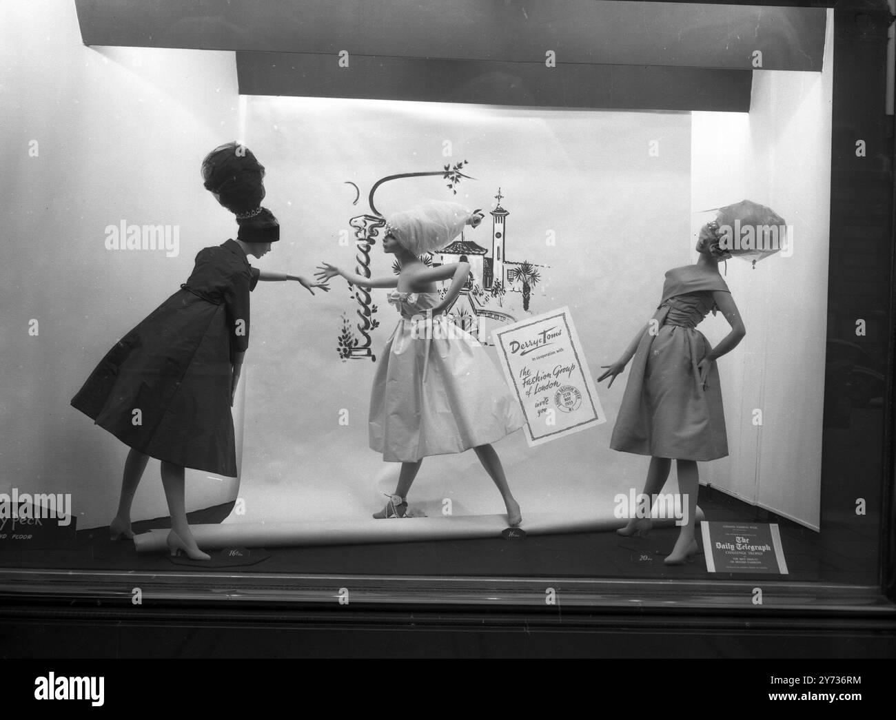 Window display of Derry and Toms Department Store , in High Street ...