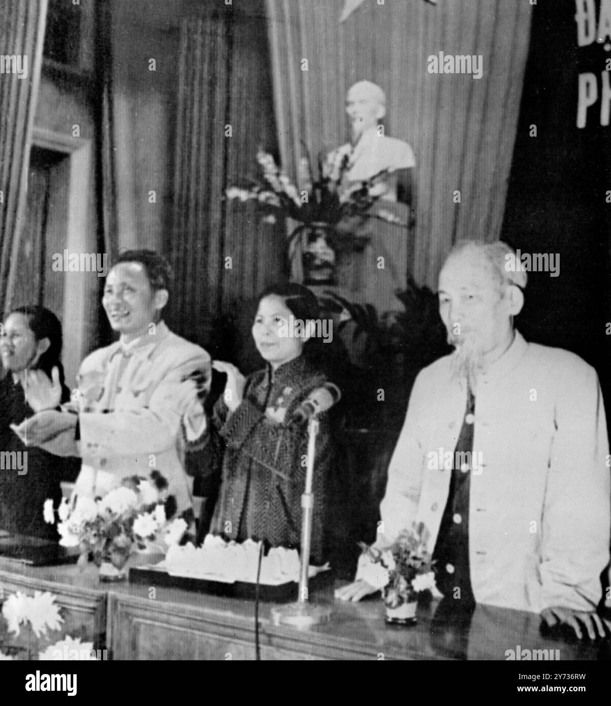 President at meeting of North Vietnamese women activists . Hanoi ...