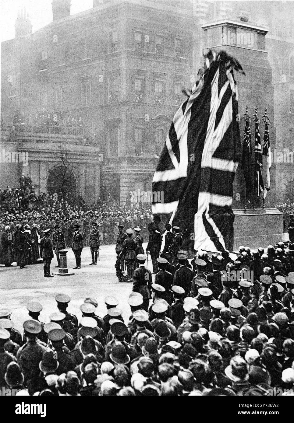 The moment of the unveiling of the Cenotaph : One of the great Union ...