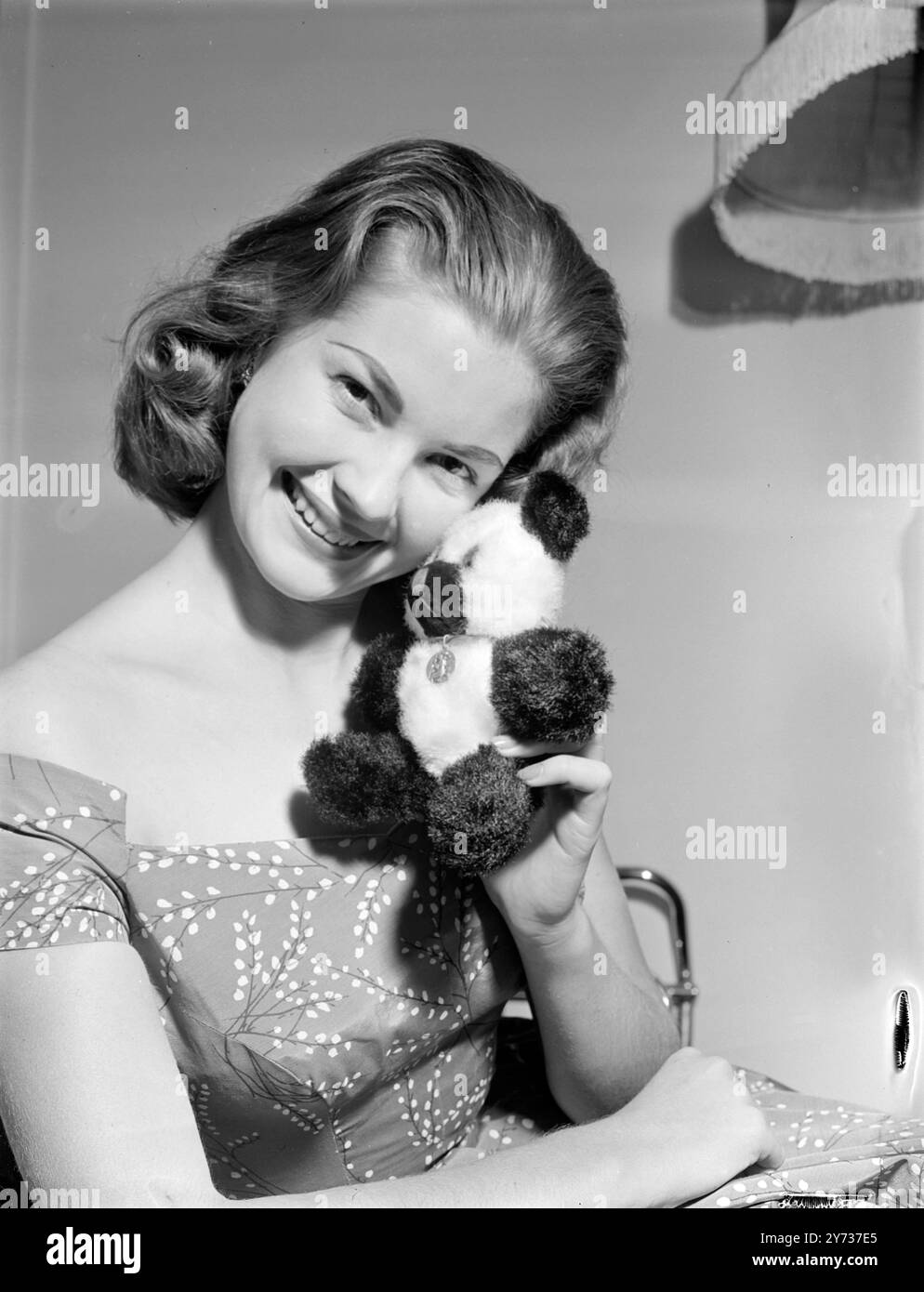 Penny Coelen , who was elected for the title of Miss South Africa ...