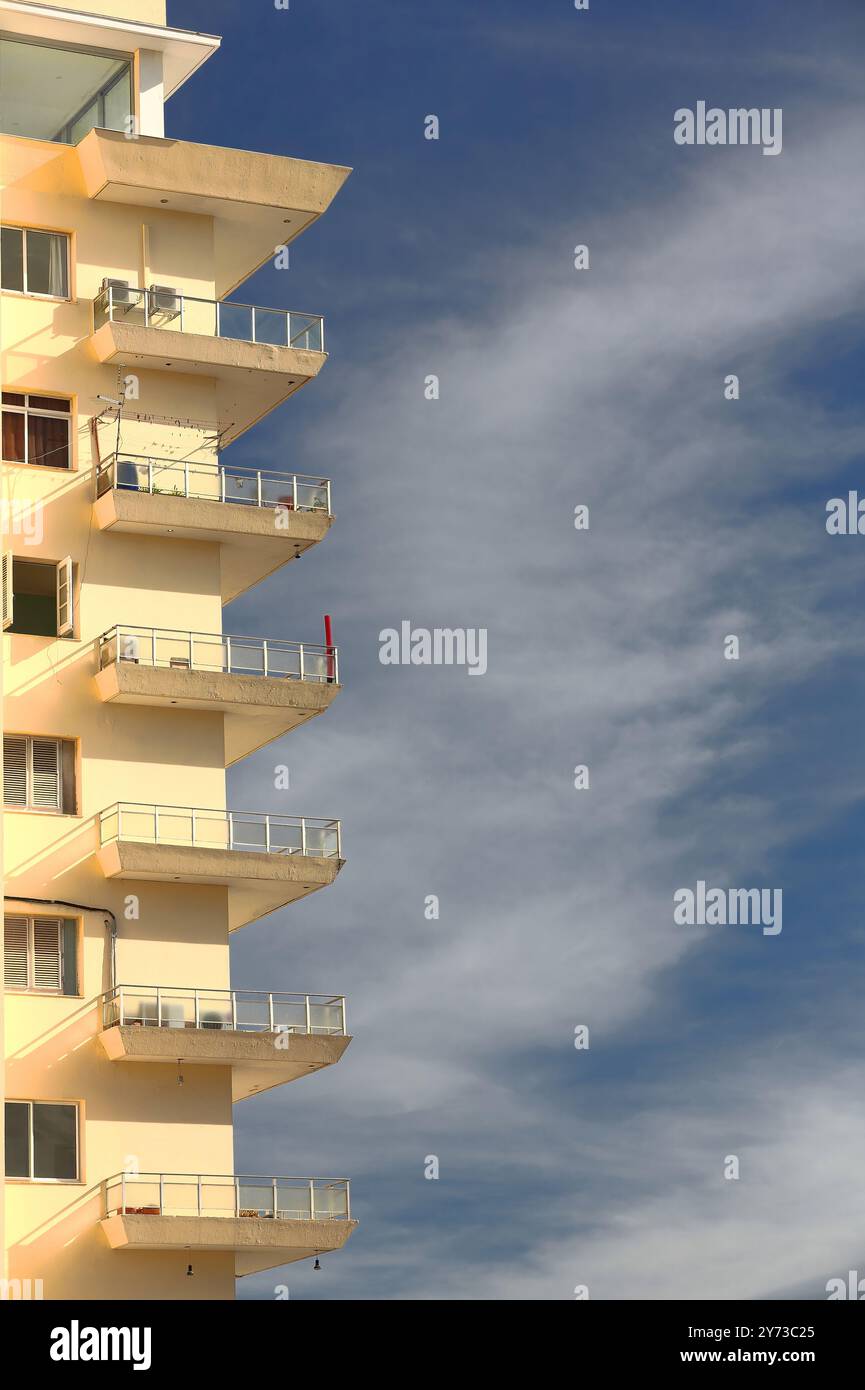 754 Balconies protruding from a modern tenement building at 20 Paseo ...
