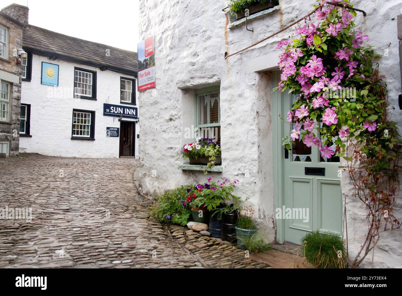 Sun Inn public house, Dent village, Sedbergh, Dentdale, Yorkshire Dales ...