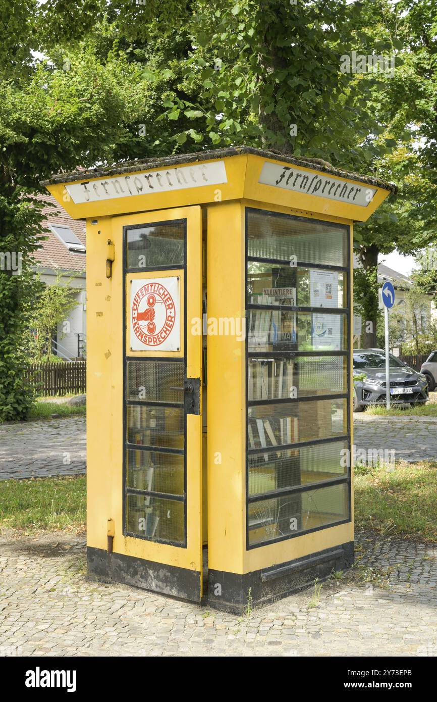 Germany historic phone booth hi-res stock photography and images - Alamy