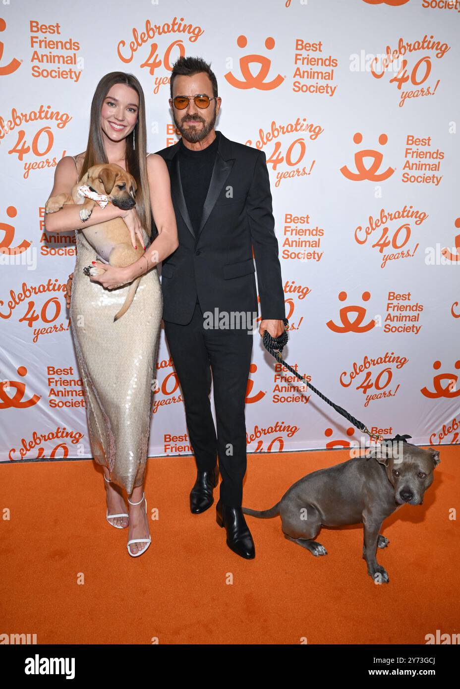 Nicole Brydon Bloom and Justin Theroux Stock Photo - Alamy