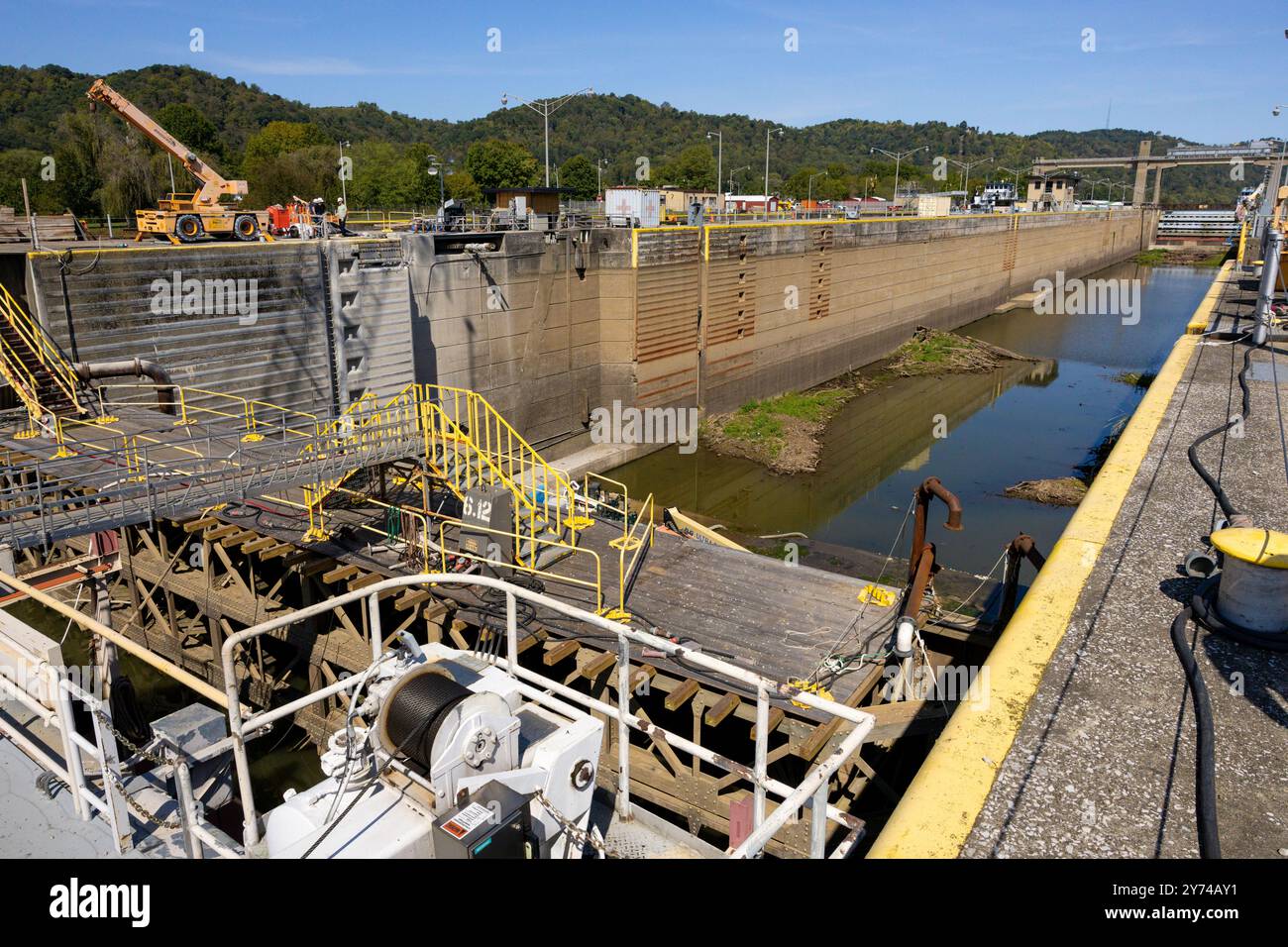 The U.S. Army Corps of Engineers Pittsburgh District’s repair fleet ...