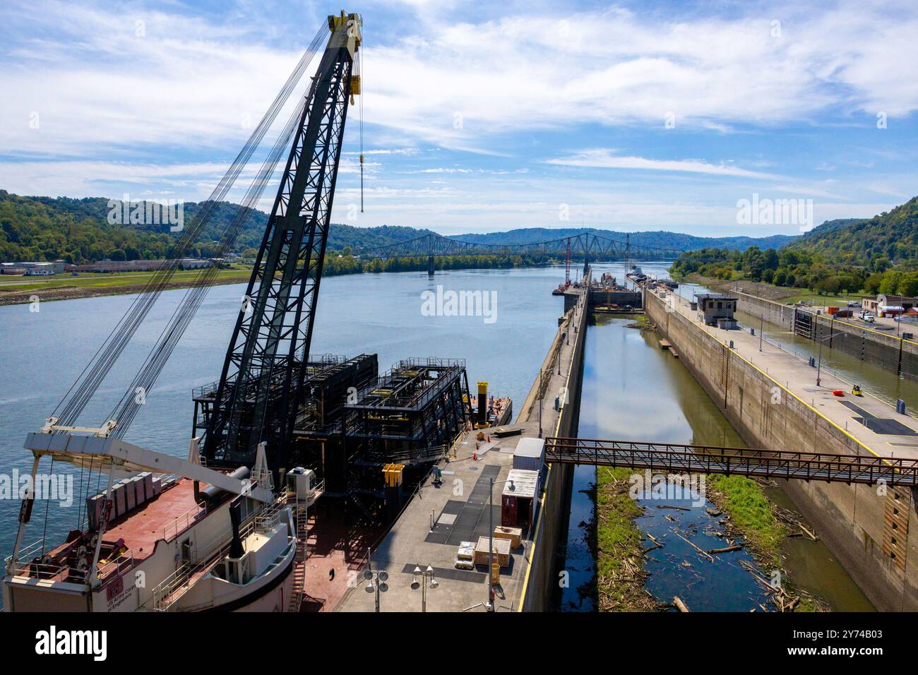 Three lock chambers hi-res stock photography and images - Alamy