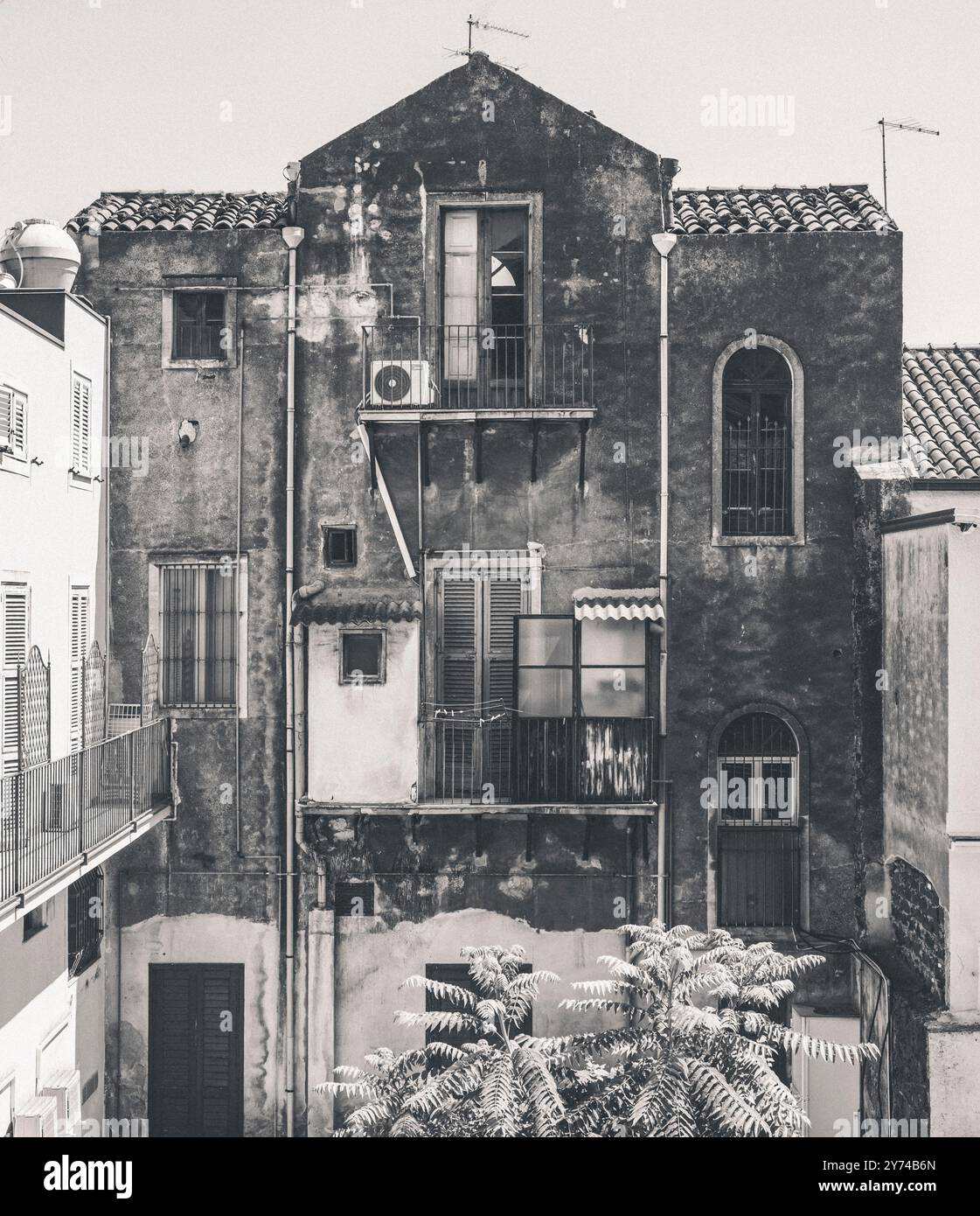 The dark side of home, 2024. On the other side you find the sea. San ...