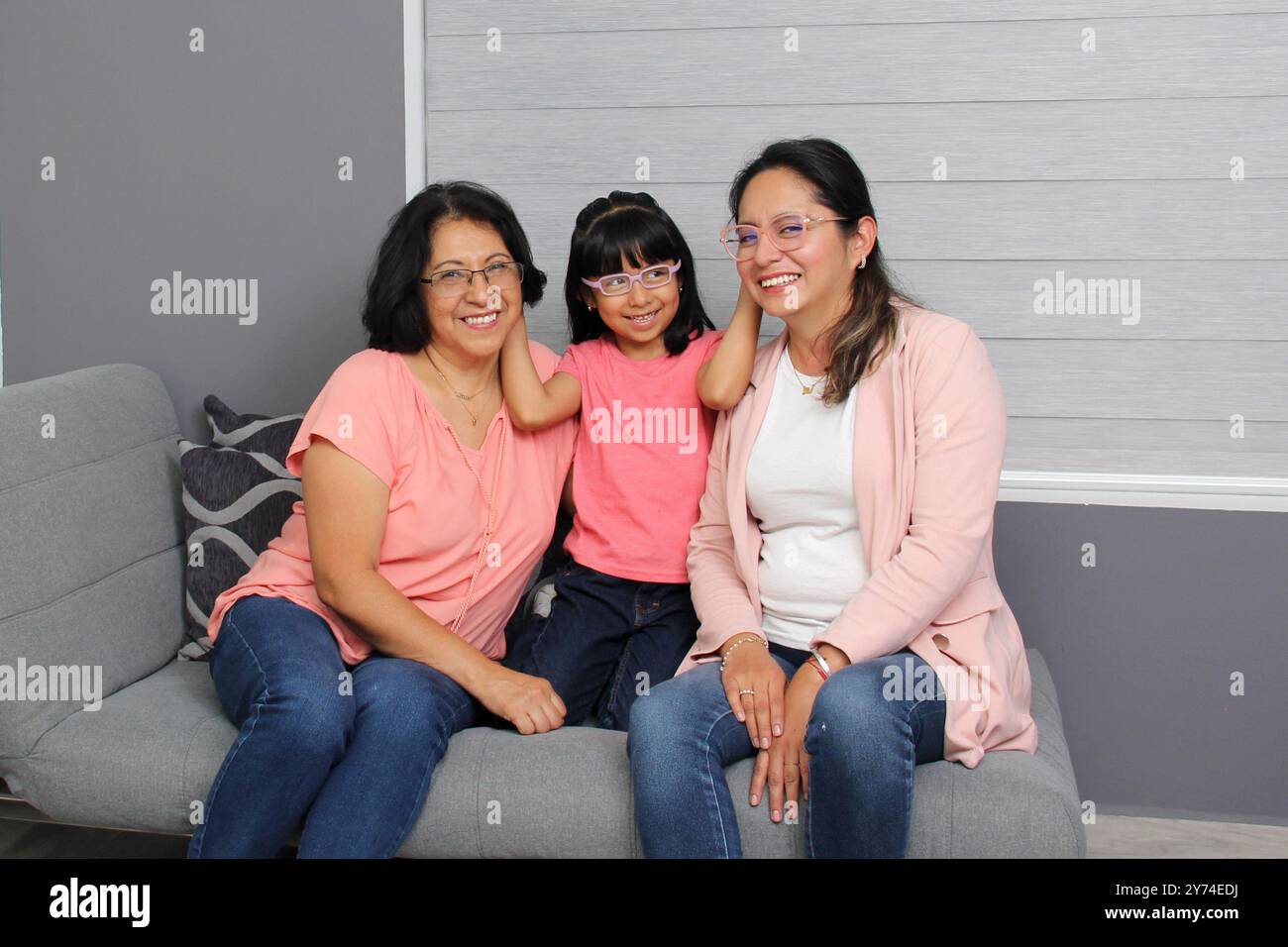 Grandparents generation generations hi-res stock photography and images ...