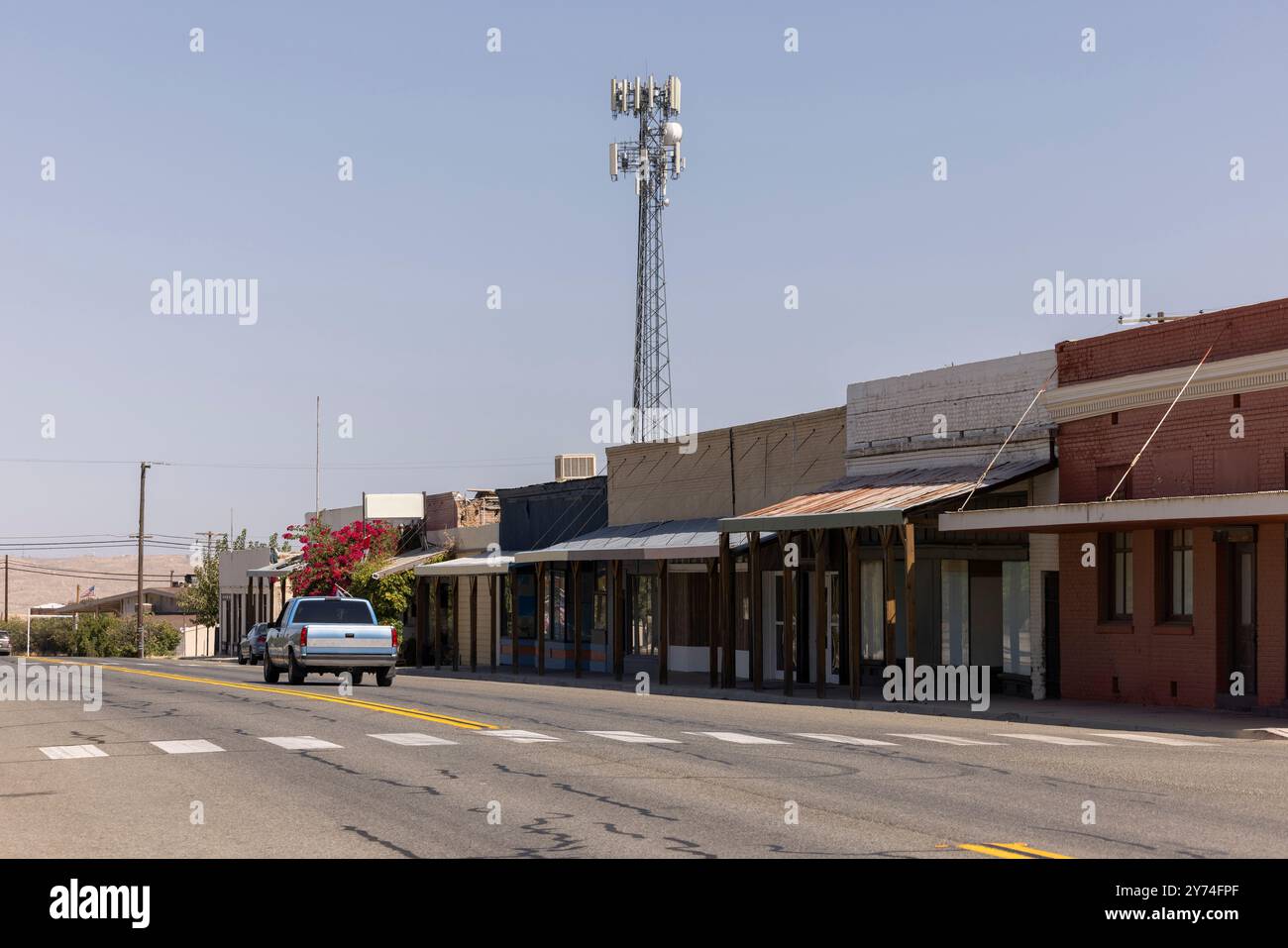 Maricopa, California, USA - September 20, 2024: Vehicles pass through ...
