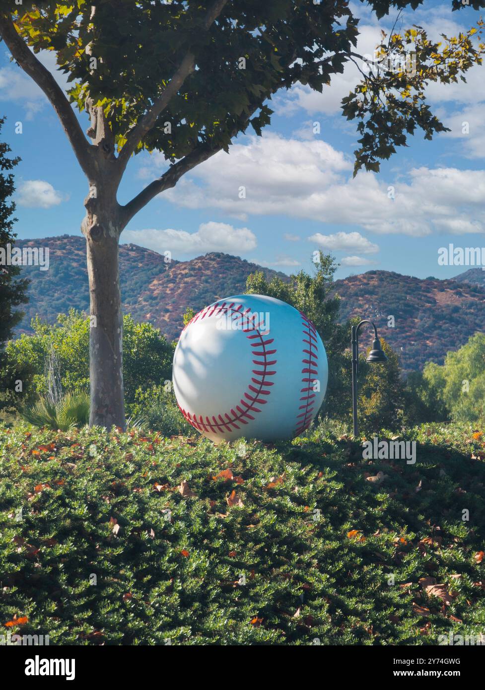 Park landscaping trees bushes hi-res stock photography and images - Alamy