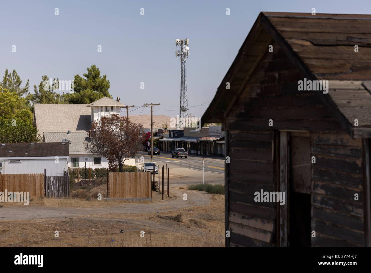 Maricopa, California, USA - September 20, 2024: Vehicles pass through ...