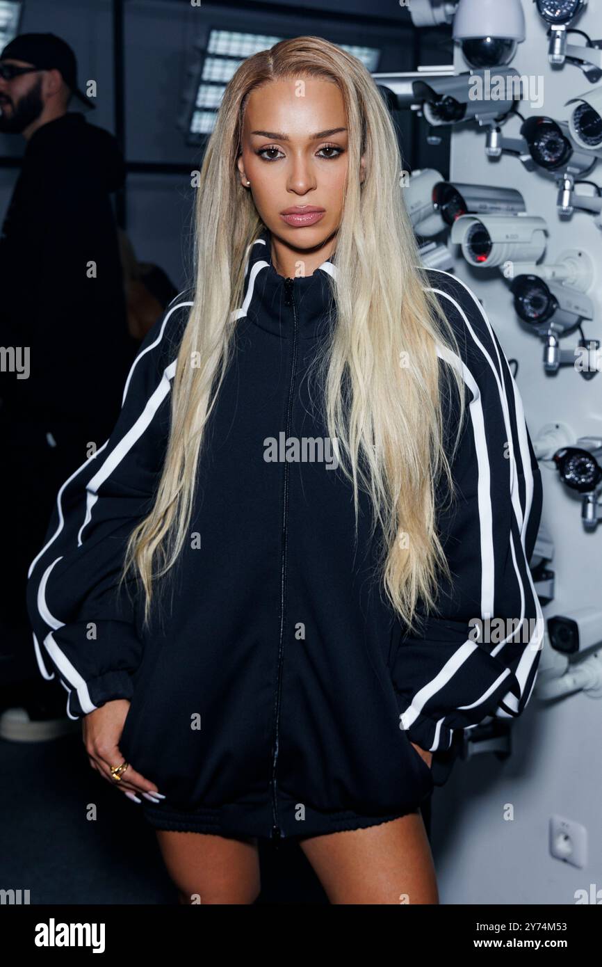 Paris, Frankreich. 27th Sep, 2024. Bad Gyal attends VETEMENTS Spring/Summer 2025 Runway during ...