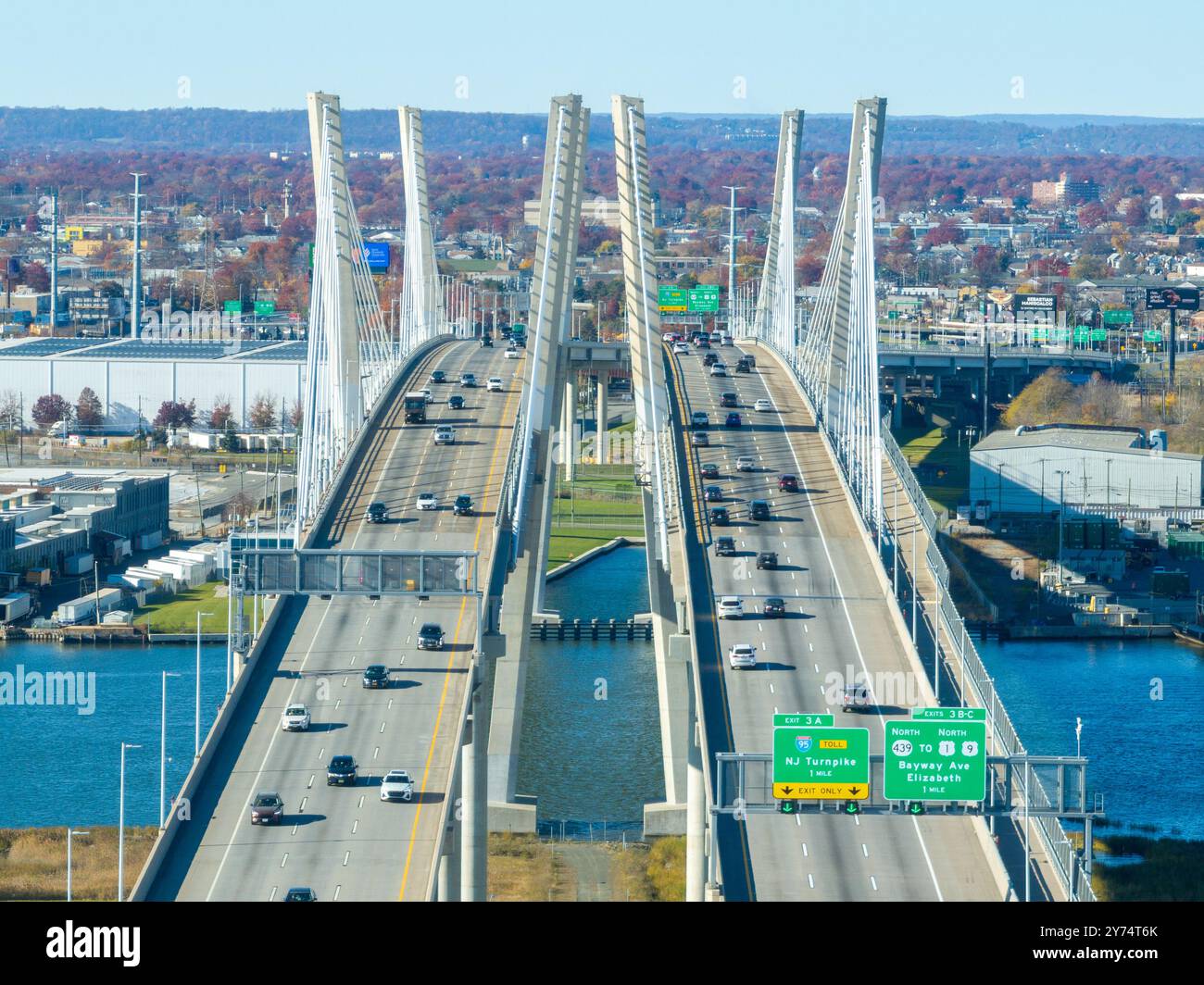 Aerial view of the New Goethals Bridge, spanning Arthur Kill strait ...