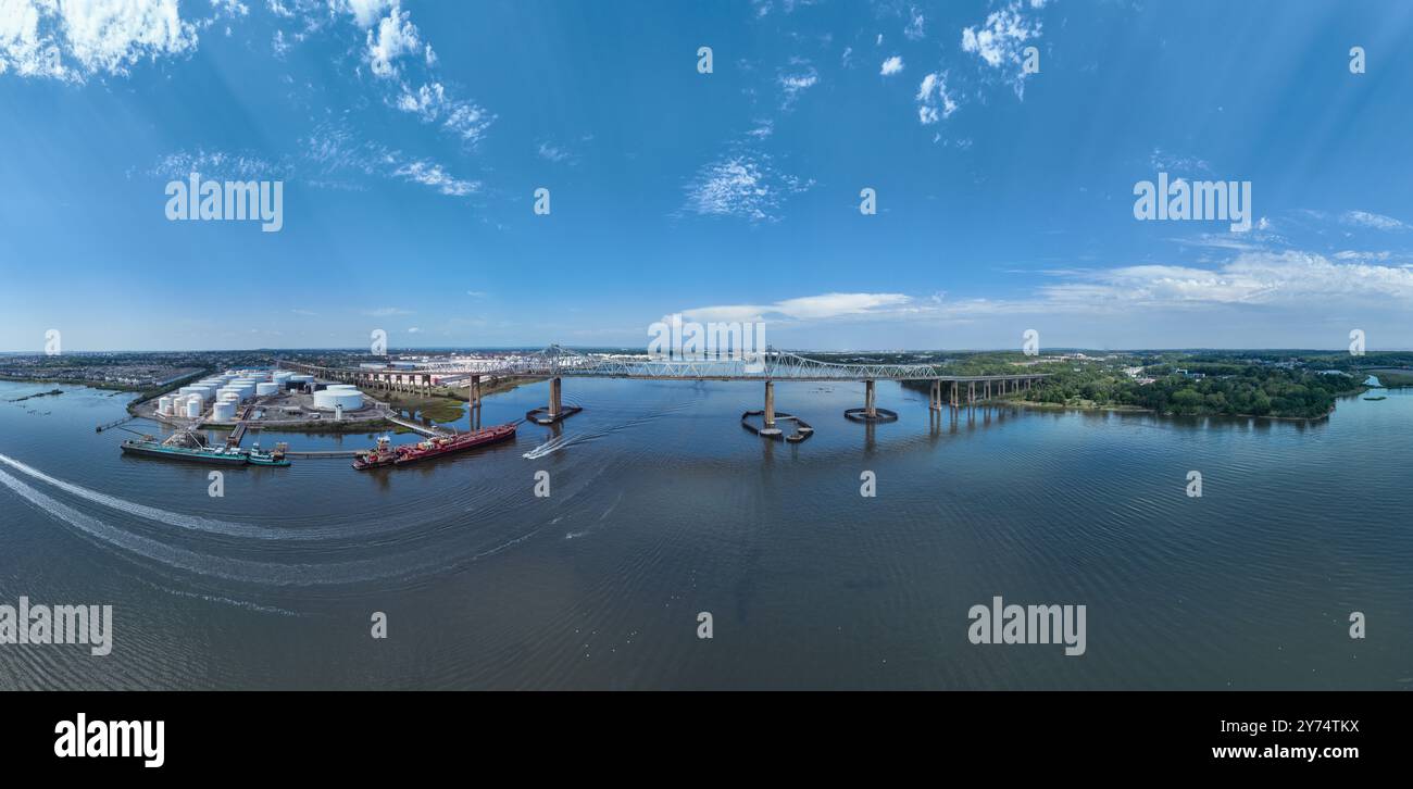 Aerial view of The Outerbridge Crossing Bridge between Staten Island ...