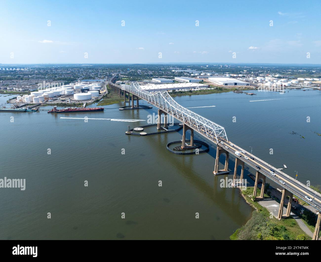 Aerial view of The Outerbridge Crossing Bridge between Staten Island ...