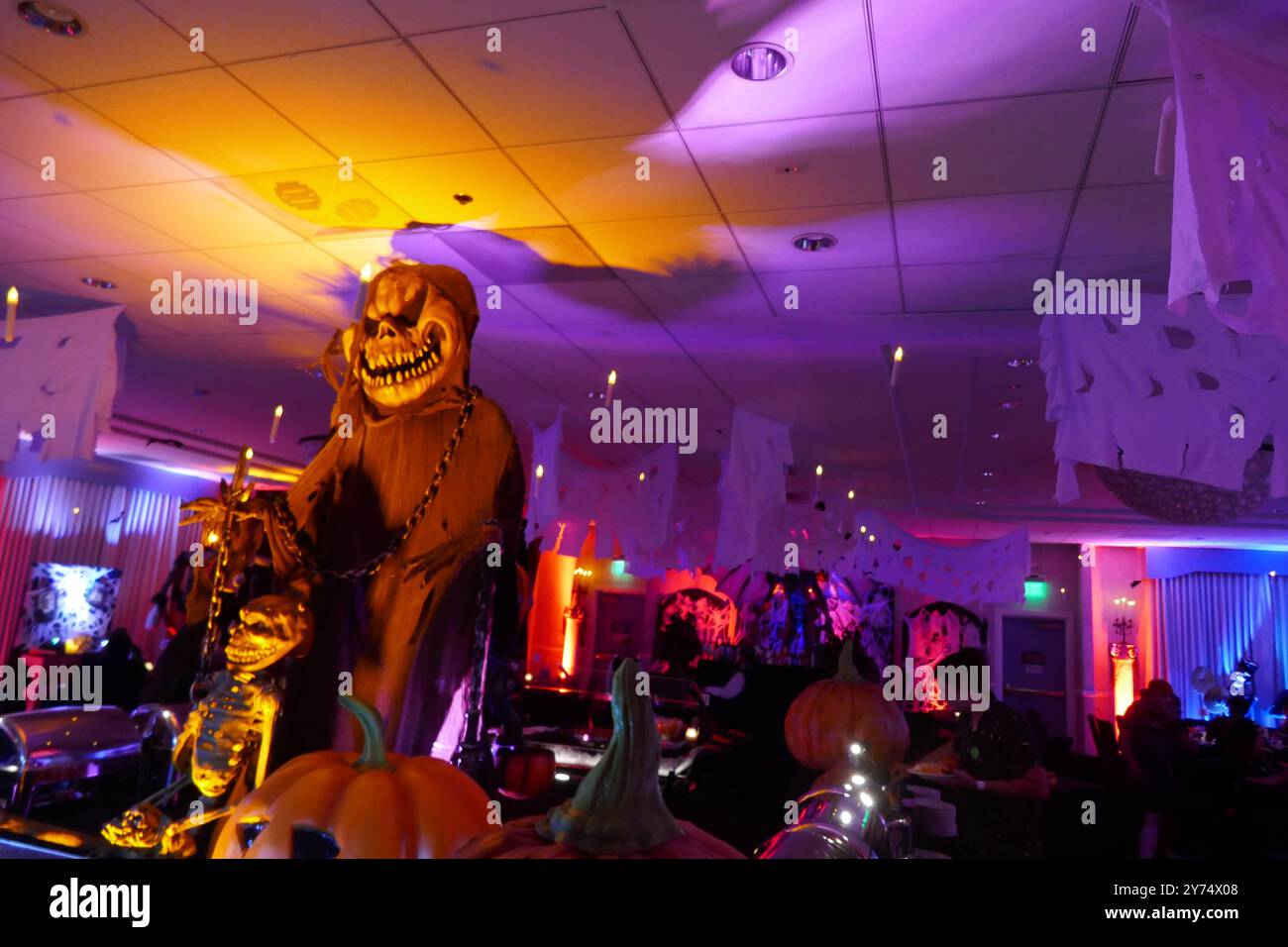 Buena Park, California, USA 19th September 2024 Pre Scare Boo-Fet ...