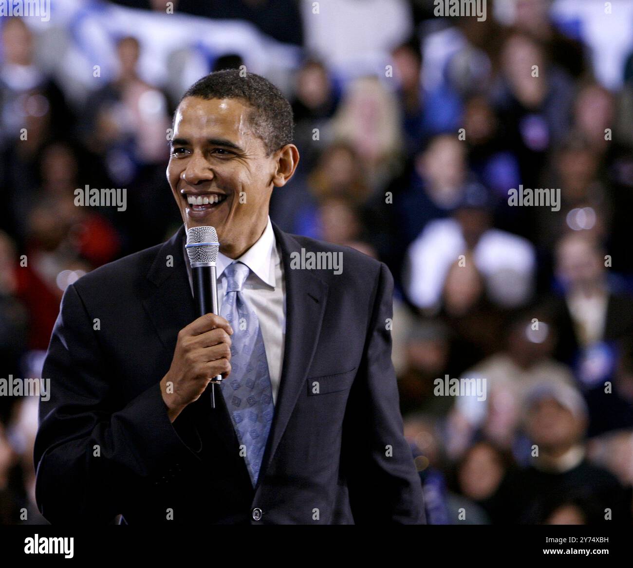 Barak Obama pictured at The Stand For Change Town Hall Meeting at Del ...