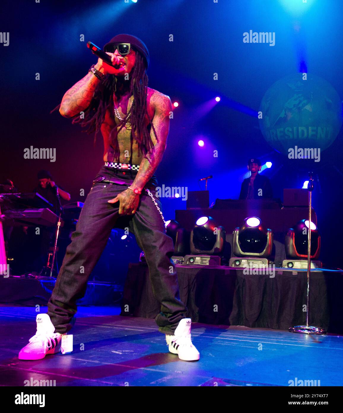 DRAKE performs with Lil' Wayne at The Joint at Hard Rock Hotel & Casino ...