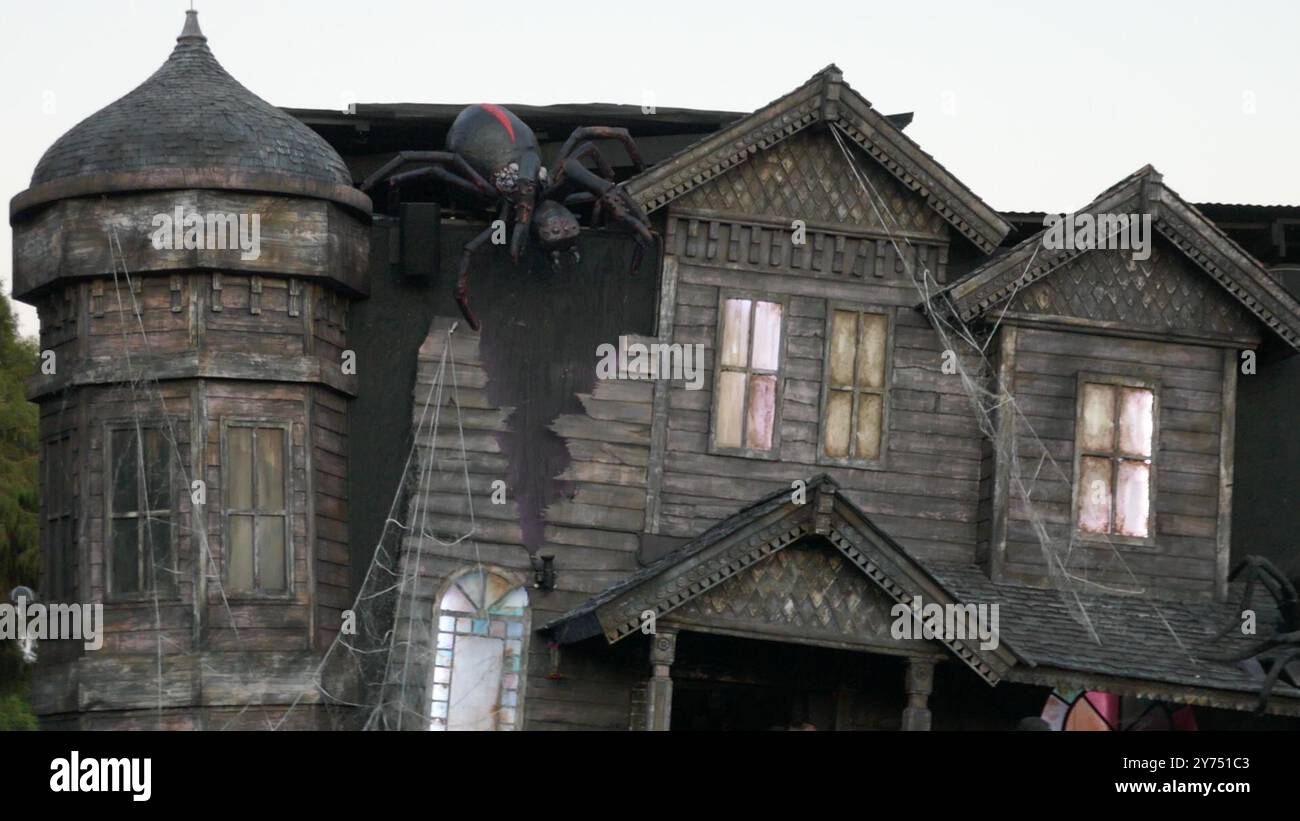 Buena Park, California, USA 19th September 2024 Widows Maze at Knotts ...