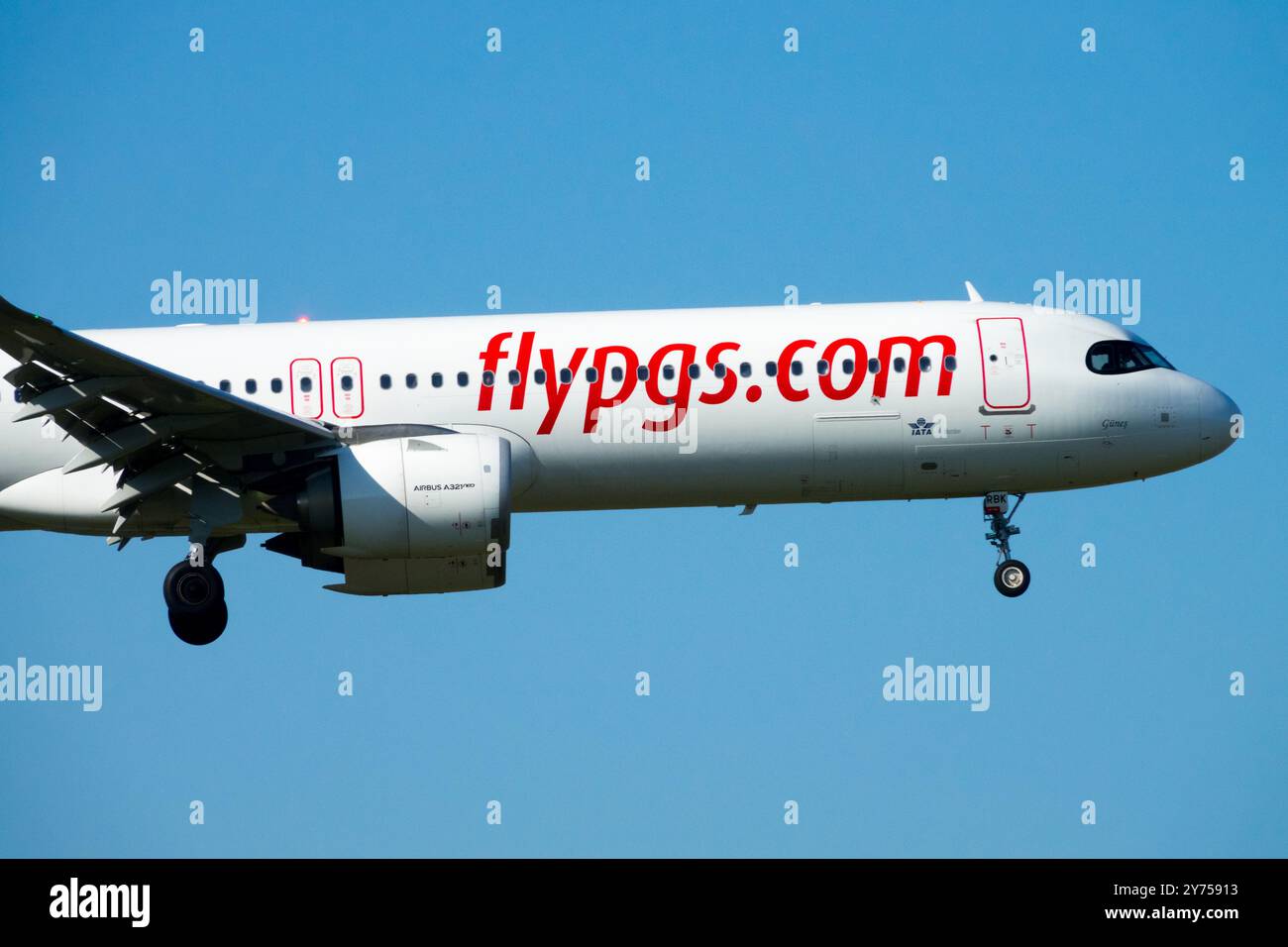 Airline Pegasus Airlines flypgs Operated Commercial Plane Aircraft ...