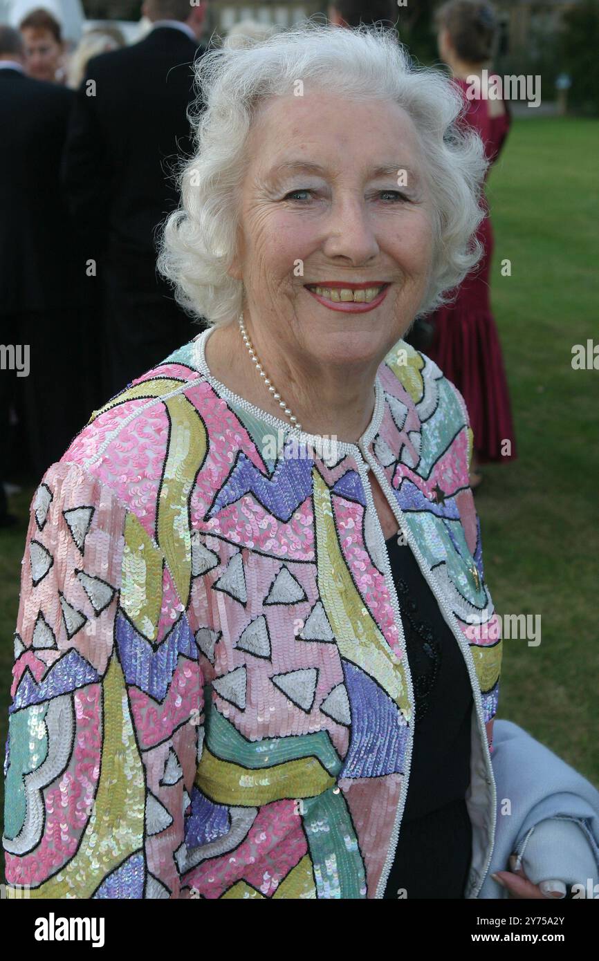 Wartime sweetheart hi-res stock photography and images - Alamy