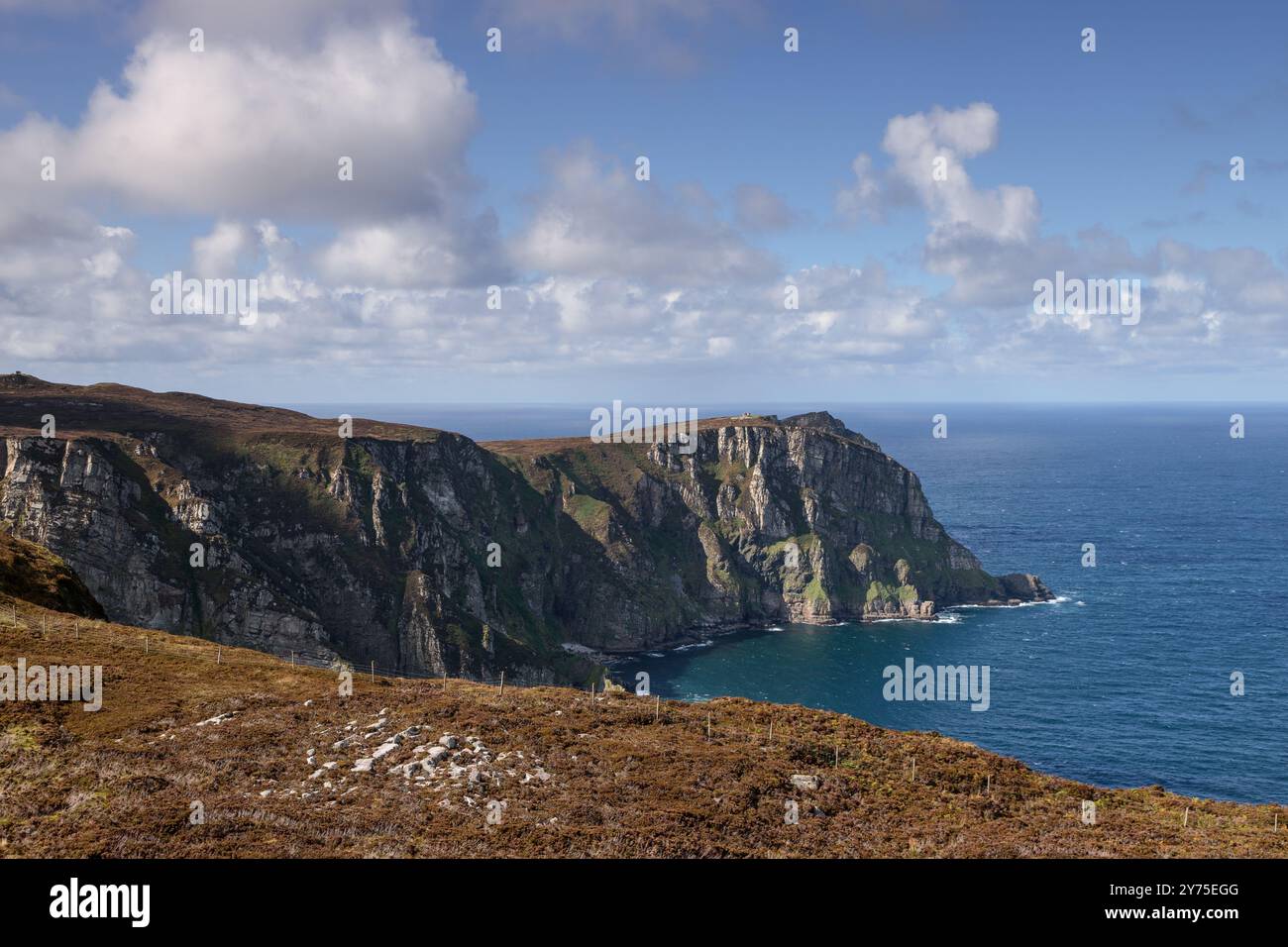 View over the wild atlantic west coast of Ireland at Horn Head, County ...