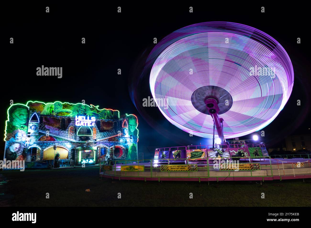 Wallingford Fun Fair at Night - Friday 27th September 2024 Stock Photo ...