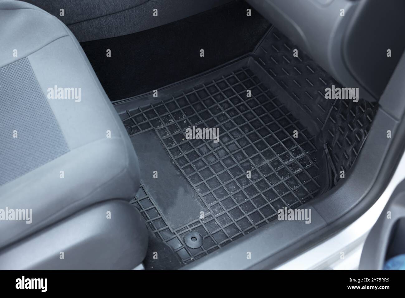 Floor mat insulation hi-res stock photography and images - Alamy